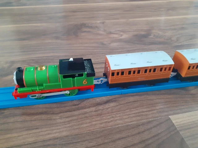 TOMY THOMAS TRACKMASTER percy with annie and clarabel coaches vgc rare ...