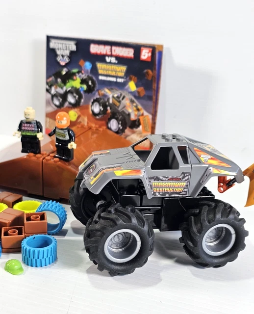 MONSTER JAM K'NEX Grave Digger vs Maximum Destruction Building Set ...