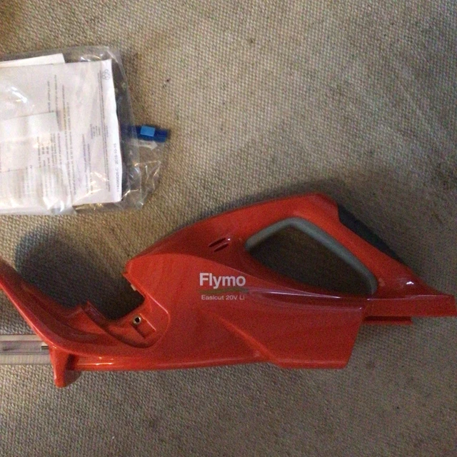 FLYMO EASICUT CORDLESS 20 V Li Hedge Trimmer, 50 cm Blade (no battery ...
