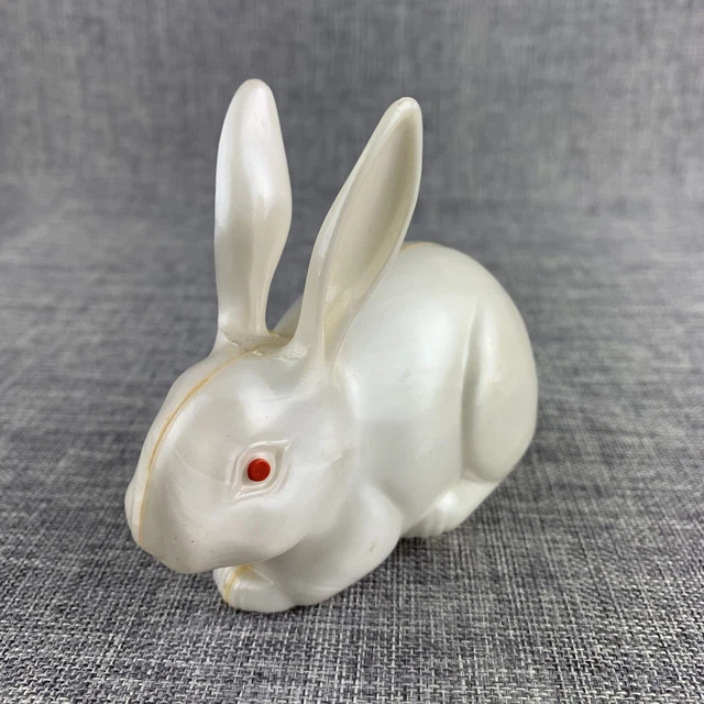 VINTAGE GNK KOHLER Friction Toy White Plastic Bunny Rabbit Red Eyes W ...