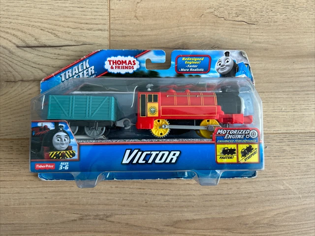 THOMAS & FRIENDS Trackmaster Motorized Railway Victor Plus Wagon New £ ...