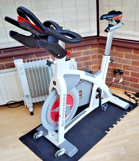 SCHWINN AC PERFORMANCE Spin Bike with Console £150.00 - PicClick UK