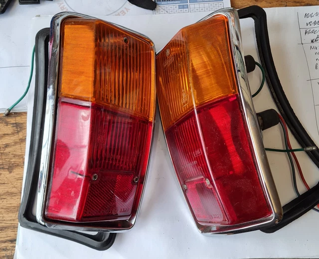 CLASSIC MINI MK2 Rear light clusters - pair £85.00 - PicClick UK