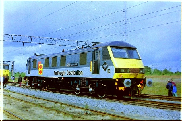 35MM RAILWAY COLOUR Negative Class 90 035 at Crewe Basford Hall £1.95 ...