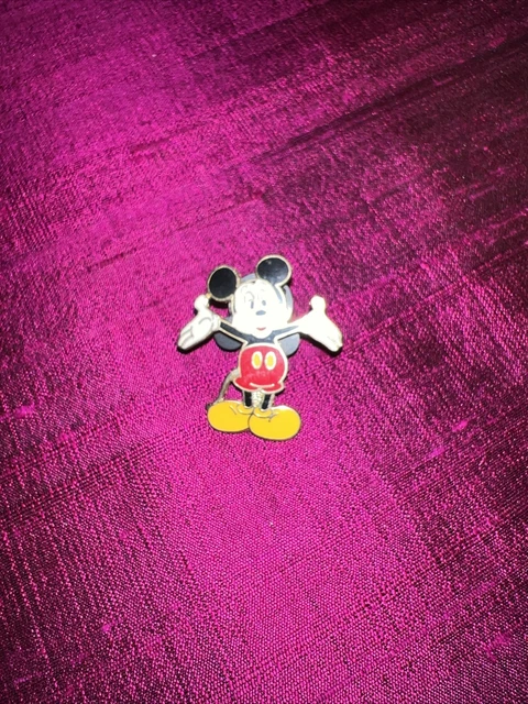 WALT DISNEY MICKEY Mouse Pin Badge £9.70 - PicClick UK
