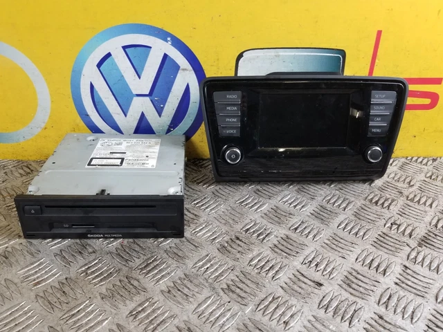 2015 SKODA OCTAVIA Mk3 Multimedia Head Unit And Screen 5E0035842A ...