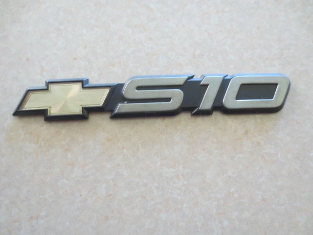 ORIGINAL CHEVROLET S10 truck badge / emblem -- Chevy EUR 25,46 ...