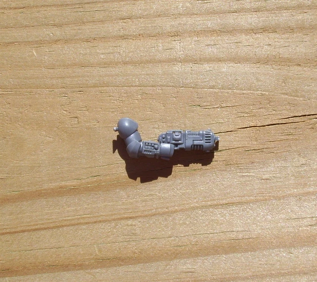 WARHAMMER 40K PRIMARIS Assault Intercessors Plasma Pistol W Robotic Arm ...