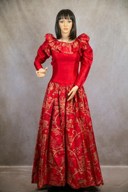GINA FRATINI. GORGEOUS red gown with gold patterns. Worn to meet Prince ...