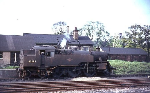 ORIGINAL COLOUR SLIDE of 80082 BR Standard steam loco £4.99 - PicClick UK