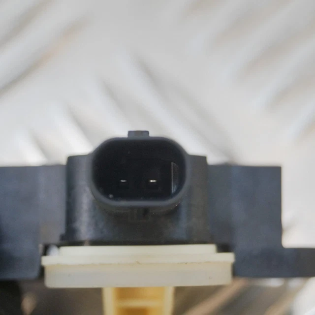 DODGE CHALLENGER COUPE MK3 Sensore d'urto anteriore sinistro 56054084AB ...