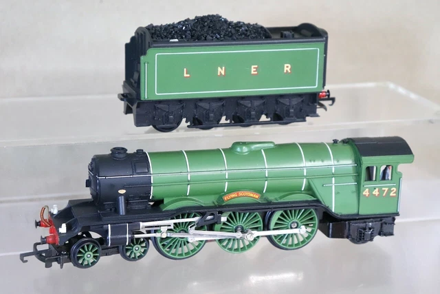 TRIANG HORNBY R850 Lner 4-6-2 Classe A3 Locomotive 4472 Flying Scotsman Od EUR 109,84 - PicClick FR
