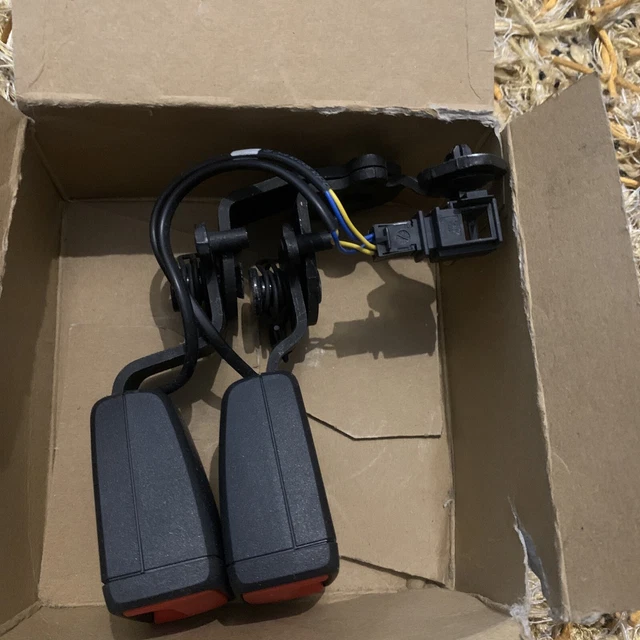 ORIGINAL VW PASSAT B8 Skoda Octavia belt lock rear seat 3V0857739A MNB ...