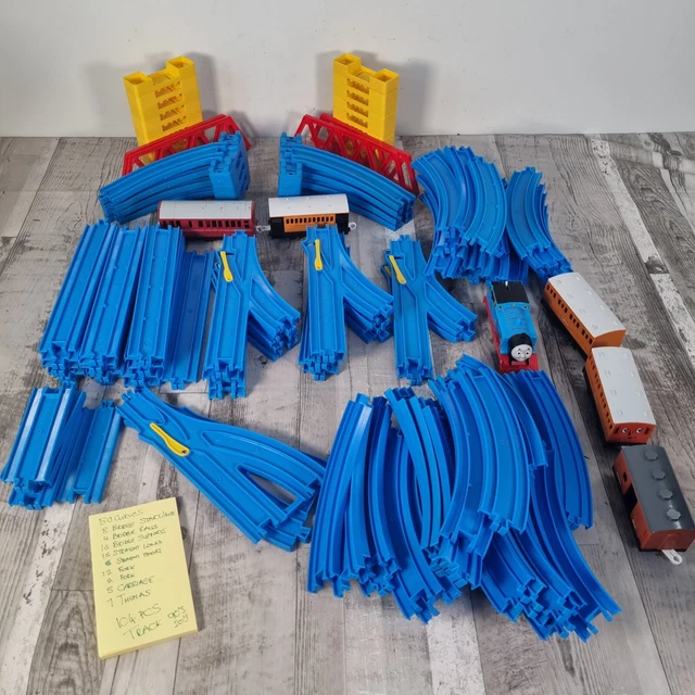 TOMY TRACKMASTER THOMAS The Tank Engine Blue Track + bridge Job Lot 100 ...