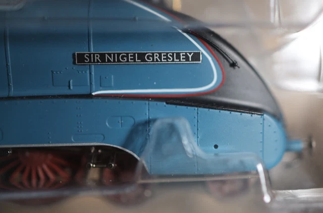 HORNBY SIR NIGEL Gresley LNER 4498 A4 OO Gauge Loco Ltd. Ed. from ...