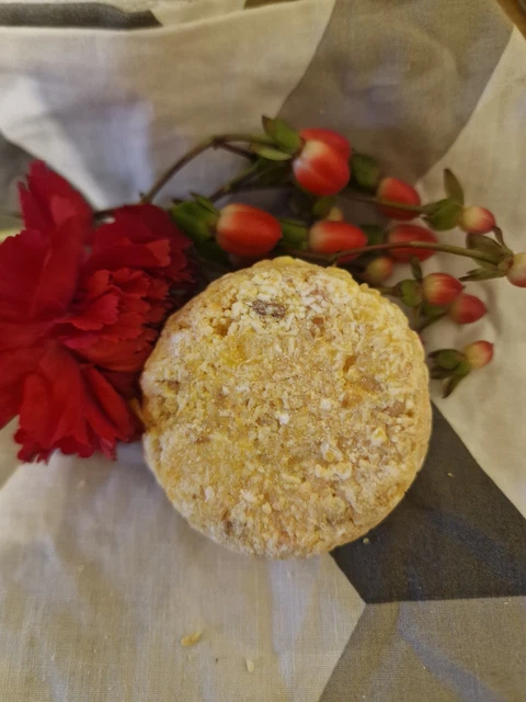 LUSH GODIVA SOLID shampoo bar 55g jasmine 2in1 Conditioning New £8.66 ...