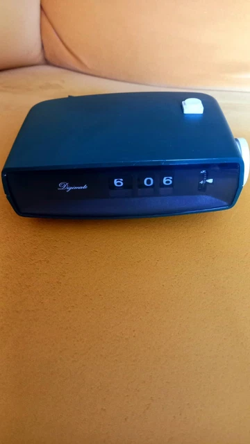 ROLLZAHLENWECKER, FLIP CLOCK, Digimate, dunkelgrün, 70er, mit Batterie ...
