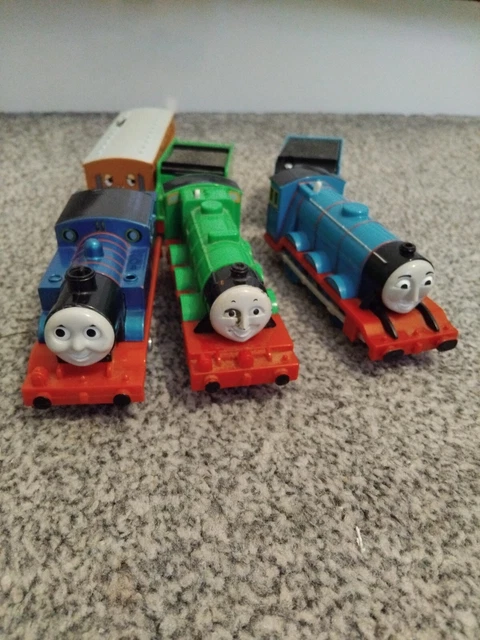 THOMAS TRACKMASTER TRAINS non working £15.00 - PicClick UK