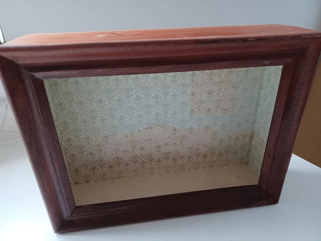 VINTAGE DOLLS HOUSE Room Box/Diorama/Book Nook for refurbishment ...