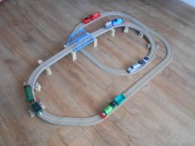 THOMAS THE TANK engine train set battery thomas percy james spencer and ...