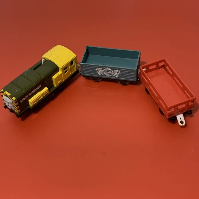 THOMAS & FRIENDS Trackmaster Motorized Ironworks Iron Bert Engine & 2 ...