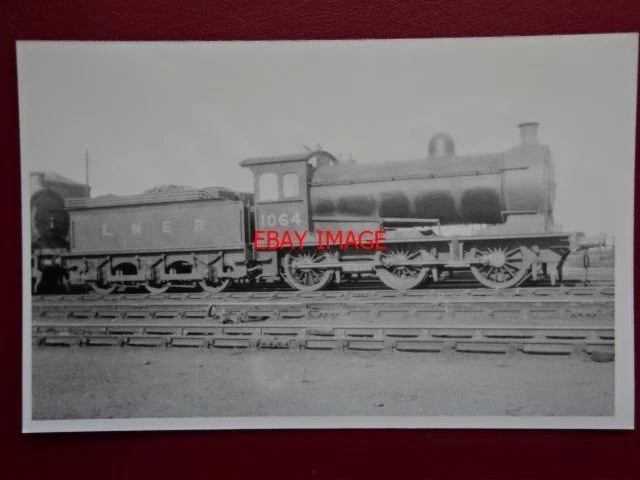 PHOTO LNER Ex Ner Class J27 Loco No 1064 Br 65836 At Sunderlannd South ...