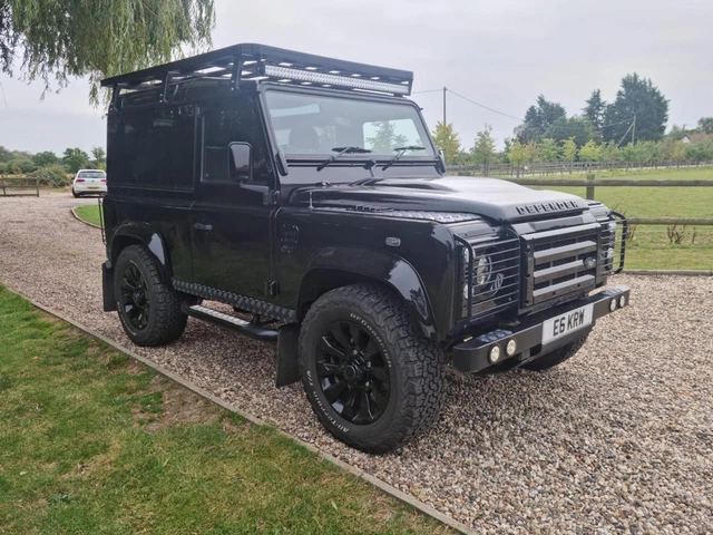 LAND ROVER DEFENDER 90 2.2 TDCi XS Station Wagon 4WD Euro 5 3dr £39,995 ...
