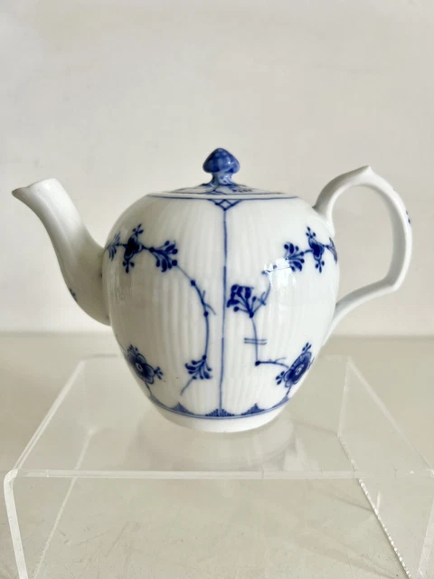 ROYAL COPENHAGEN BLUE Fluted Plain Small Teapot #247 Antique Porcelain ...