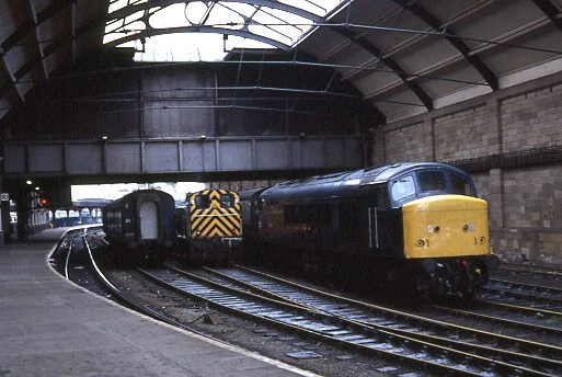 ORIGINAL COLOUR SLIDE of 45015 BR class 45 Peak diesel loco £2.25 ...