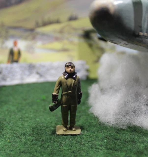 RAF HAWKER FIGHTER /Test pilot ,Metal crescent 1950s £28.00 - PicClick UK