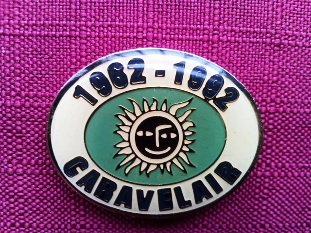 PINS CAMPING CARAVANE vacances voyage 1962-1992 Caravane Lair EUR 3,90 ...