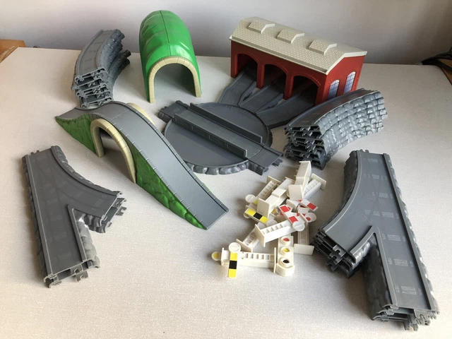 ERTL THOMAS THE Tank Engine Track Accessories Turntable, Bridges Engine ...