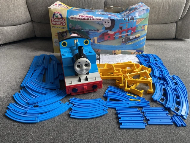 TOMY TRACKMASTER THOMAS The Tank Engine Giant Thomas Storage Vintage ...