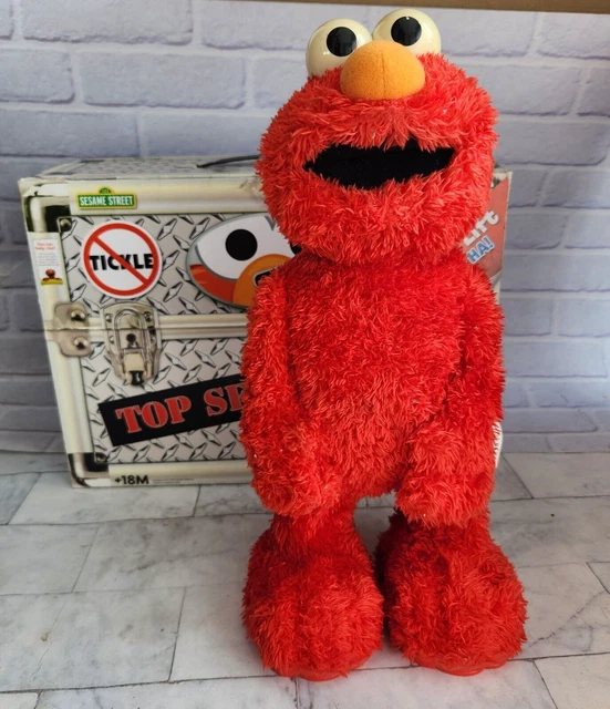 TICKLE ME ELMO TMX 10th Anniversary Special Edition Top Secret In Box £ ...