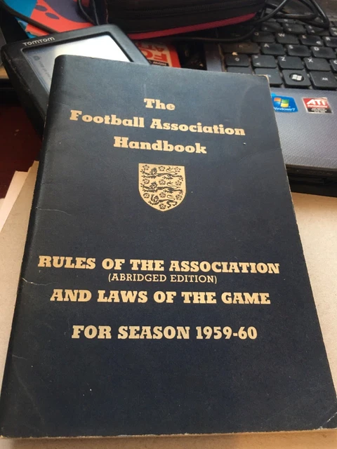 THE FA HANDBOOK Rules And Laws Of The Game 1959-60 £10.80 - PicClick UK