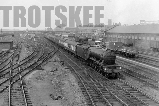 LARGER NEGATIVE BR British Railways Steam Loco 60103 Class A3 Doncaster ...