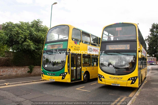 BUS PHOTO A4 penultimate day Yellow buses Kinson 5093 passes another ...