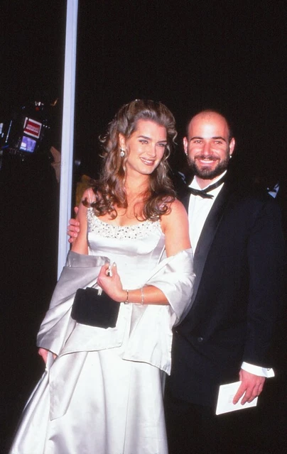 DIA BROOKE SHIELDS und Andre Agassi 1997 KB-format Fotograf P26-18-5-3 ...