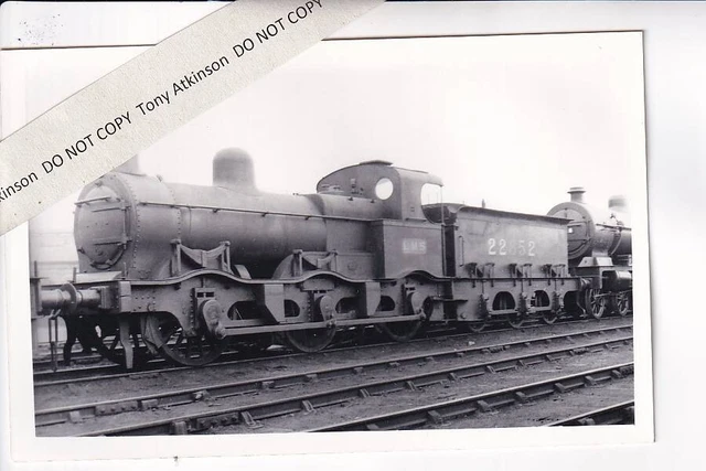 LMS - EX Midland Railway - 1F Class 0-6-0- No. 22852 - Photo #16684 £2. ...