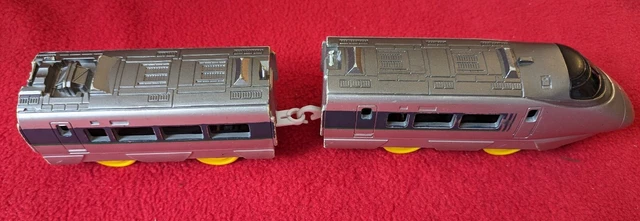 TOMY TRACKMASTER THOMAS And Friends Silver Bullet Train Not Motorised ...