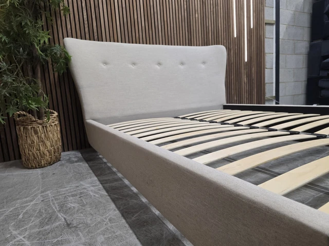 LOAF SMOKE KING Size Bed Frame In Thatch House Fabric RRP-£1295 £895.00 ...