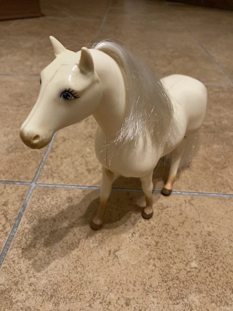 ORIGINAL BARBIE SHELLY Pony Sweety Beineschiebefunktion & gibt Küsschen ...