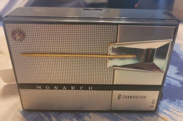 VINTAGE 1960 MONARCH 8 Transistor Radio w/Carrying Case Model 800 Japan ...