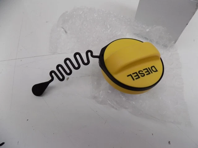 GENUINE LAND ROVER Freelander 2 2011-2014 Diesel Fuel Cap LR034129 £26. ...