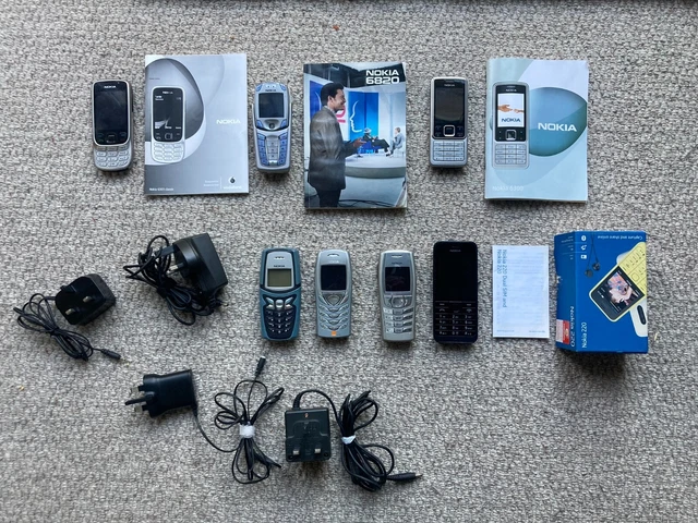 NOKIA MOBILE PHONES Bundle - Vintage ** Please Read All Comments ** £20 ...