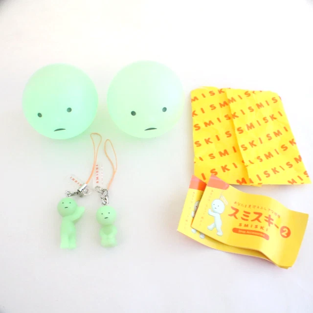 SMISKI SERIES 2 Strap Mascot Listening & Kneeling Glow in Dark 2 pcs ...