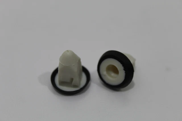 VW JETTA 1K Mk5 Rear Bumper Bracket Nut Expanding Plug Pair N10516801 £ ...