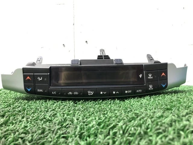 TOYOTA LEXUS CT 2011 DAA-ZWA10 A/C Control Panel 5593576020 [Used ...