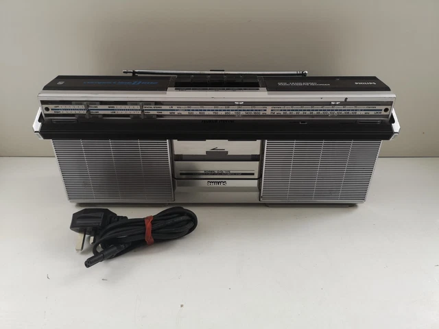 PHILIPS D8112 BOOMBOX / Ghettoblaster - Cassette, Radio - Working £40. ...