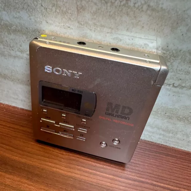 SONY MDウォークマン MZ-E501 取りまわせ 1238 MDプレーヤー SONY MDウォークマン MZ-E501 取りまわせ 1238 MDプレーヤー
